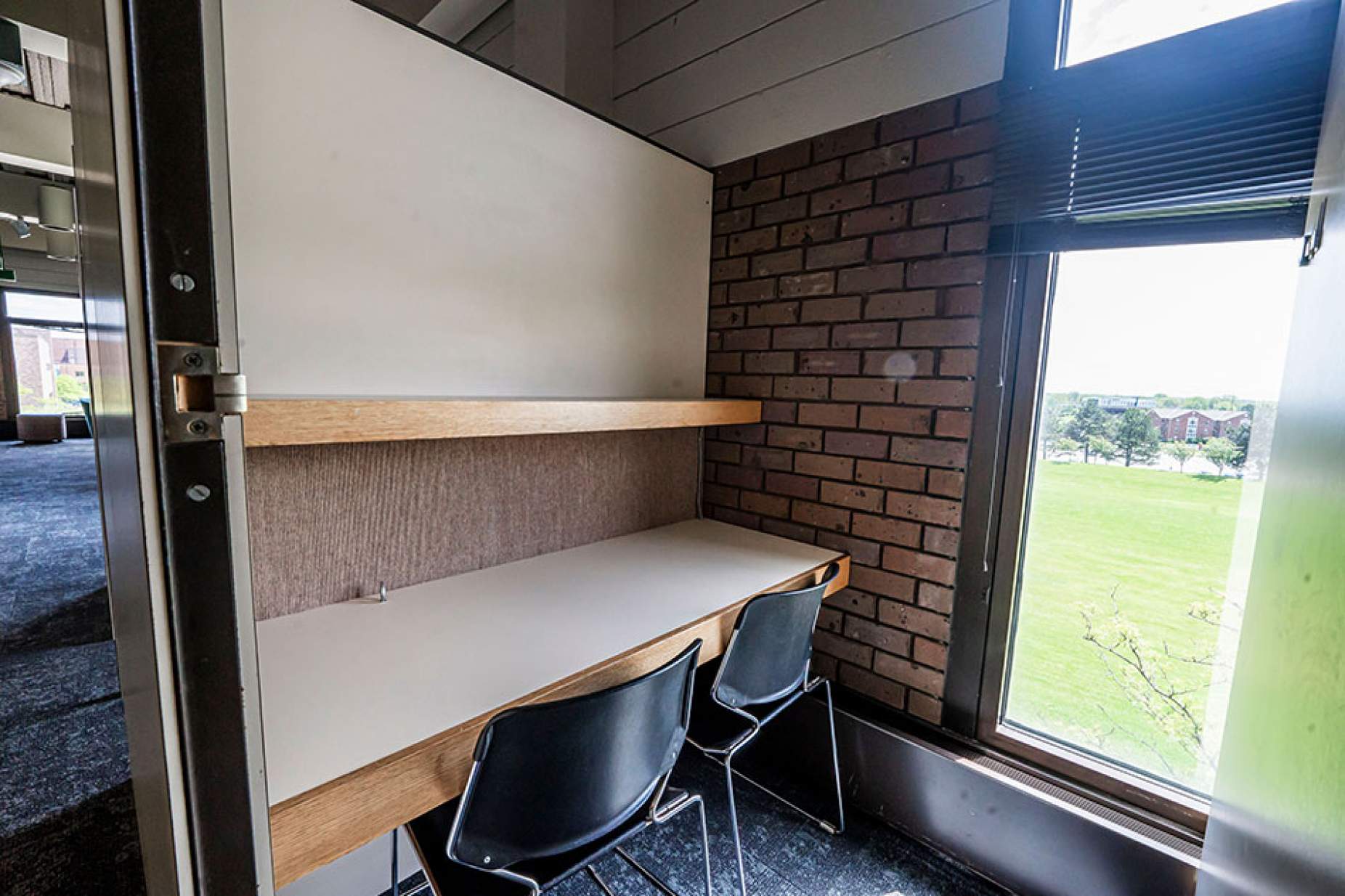 Lockwood Memorial Library - 3rd Floor Open Study Carrels - University ...
