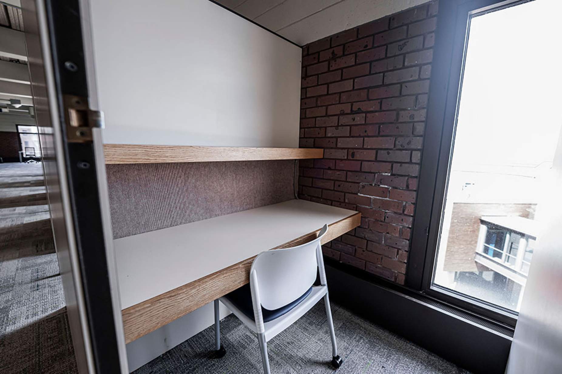 Lockwood Memorial Library - 4th Floor Open Study Carrels - University ...